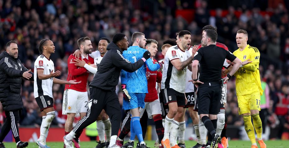 Tre røde kort på få minutter: Manchester United er klar til FA Cup ...