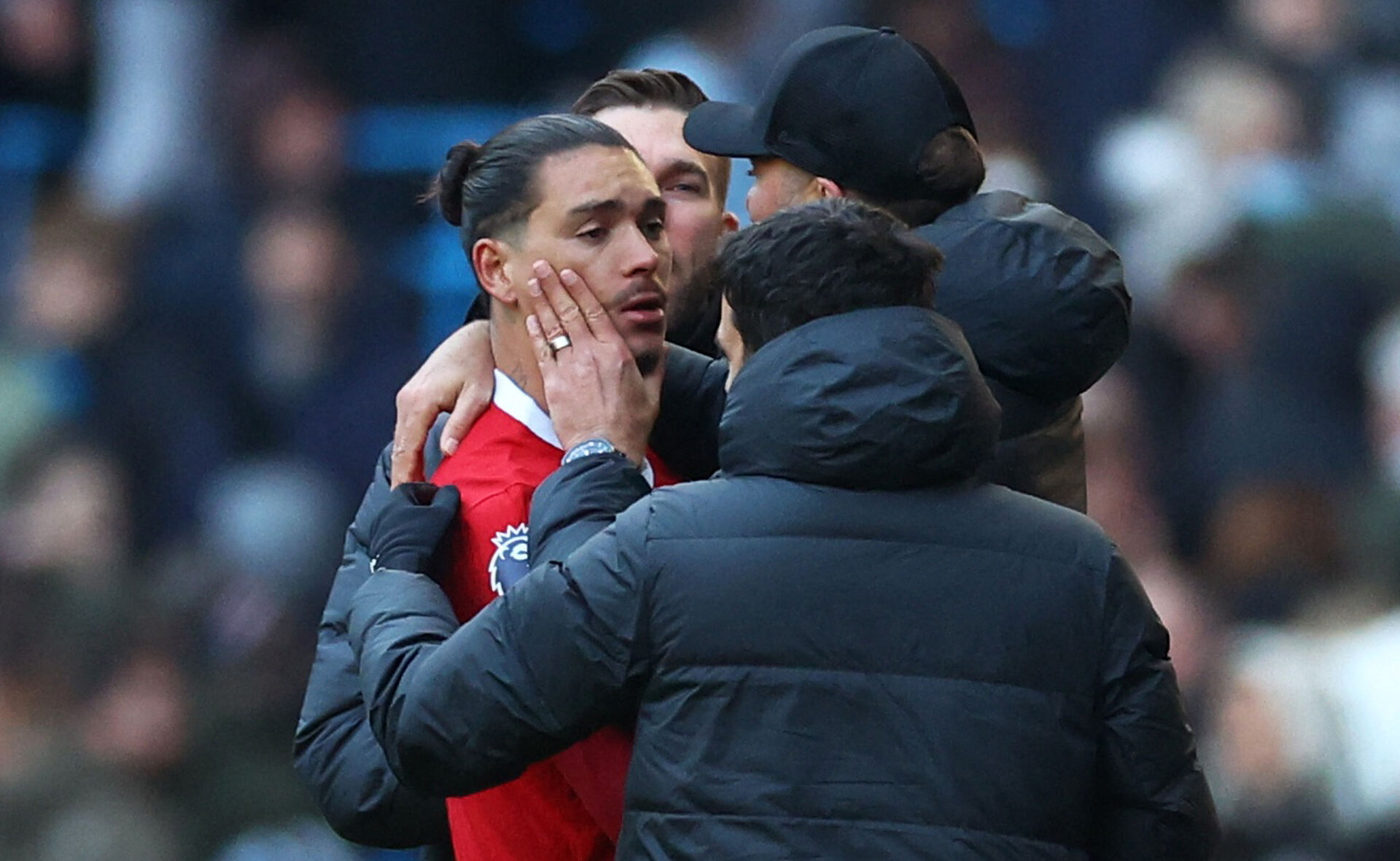 Liverpool-profil afslører: Det blev der sagt mellem Guardiola & Nunez