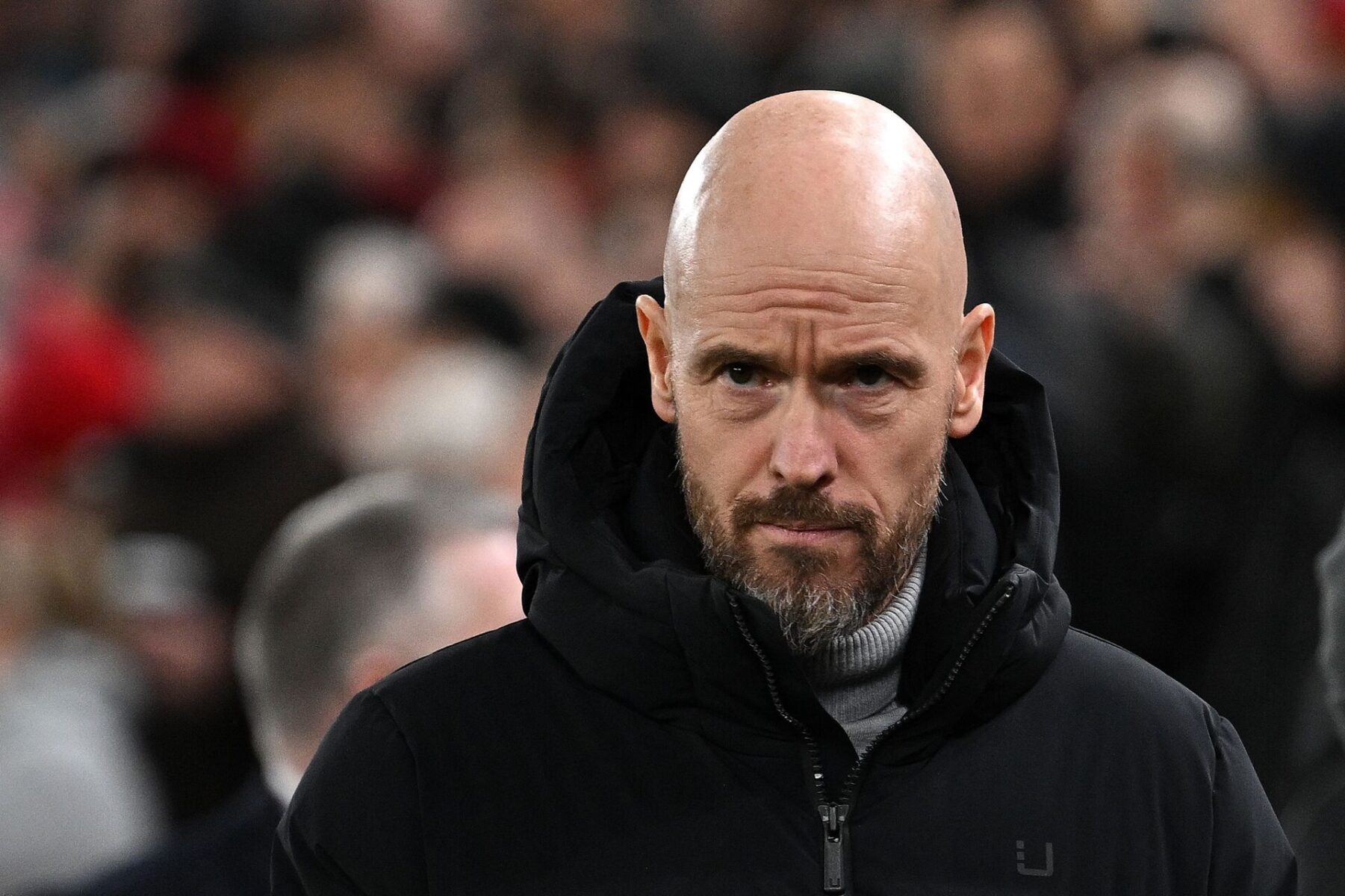 Startopstillinger: Erik ten Hag giver debut til midtstopper