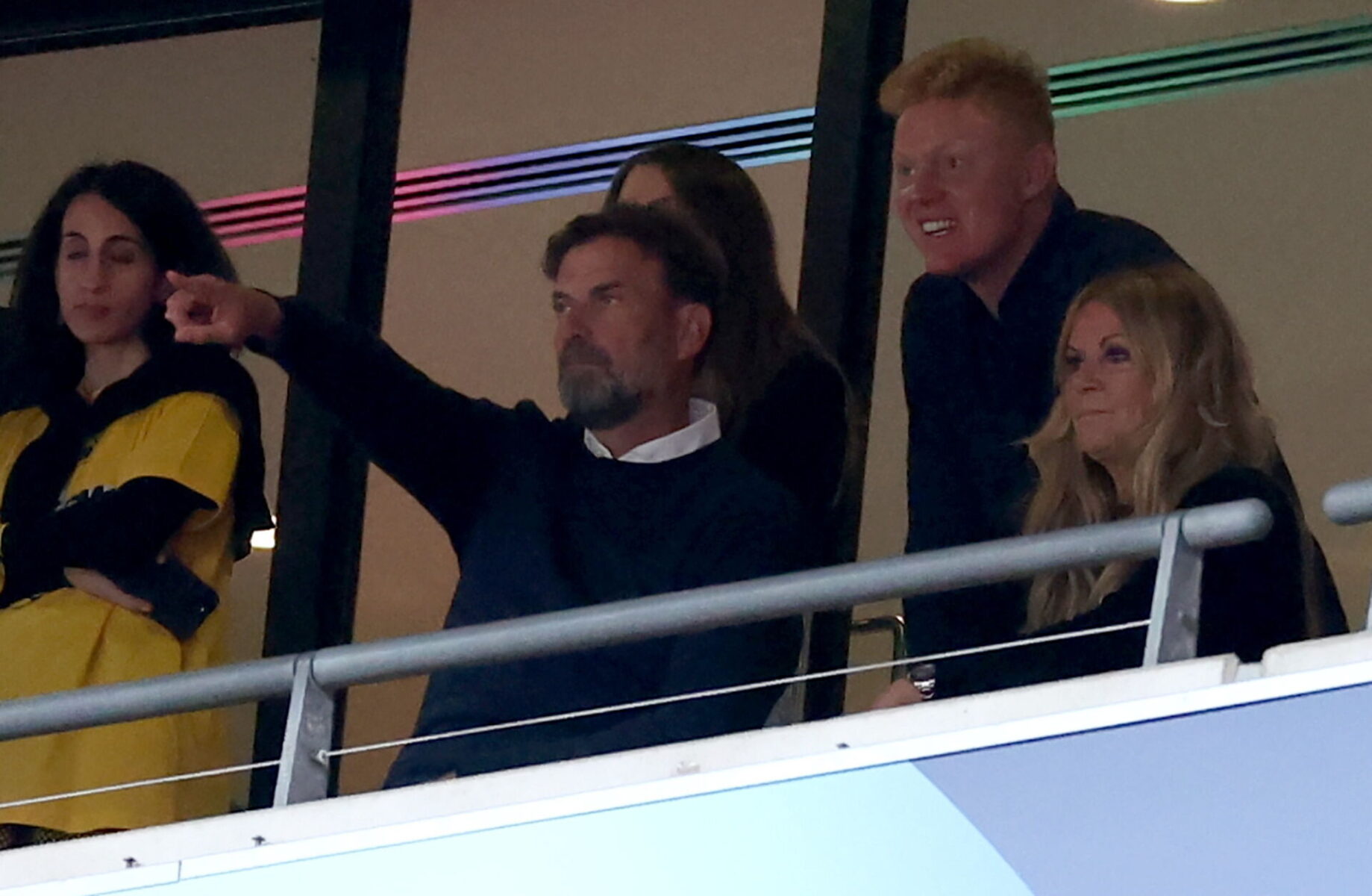 Jürgen Klopp skriver under på tre-årig aftale