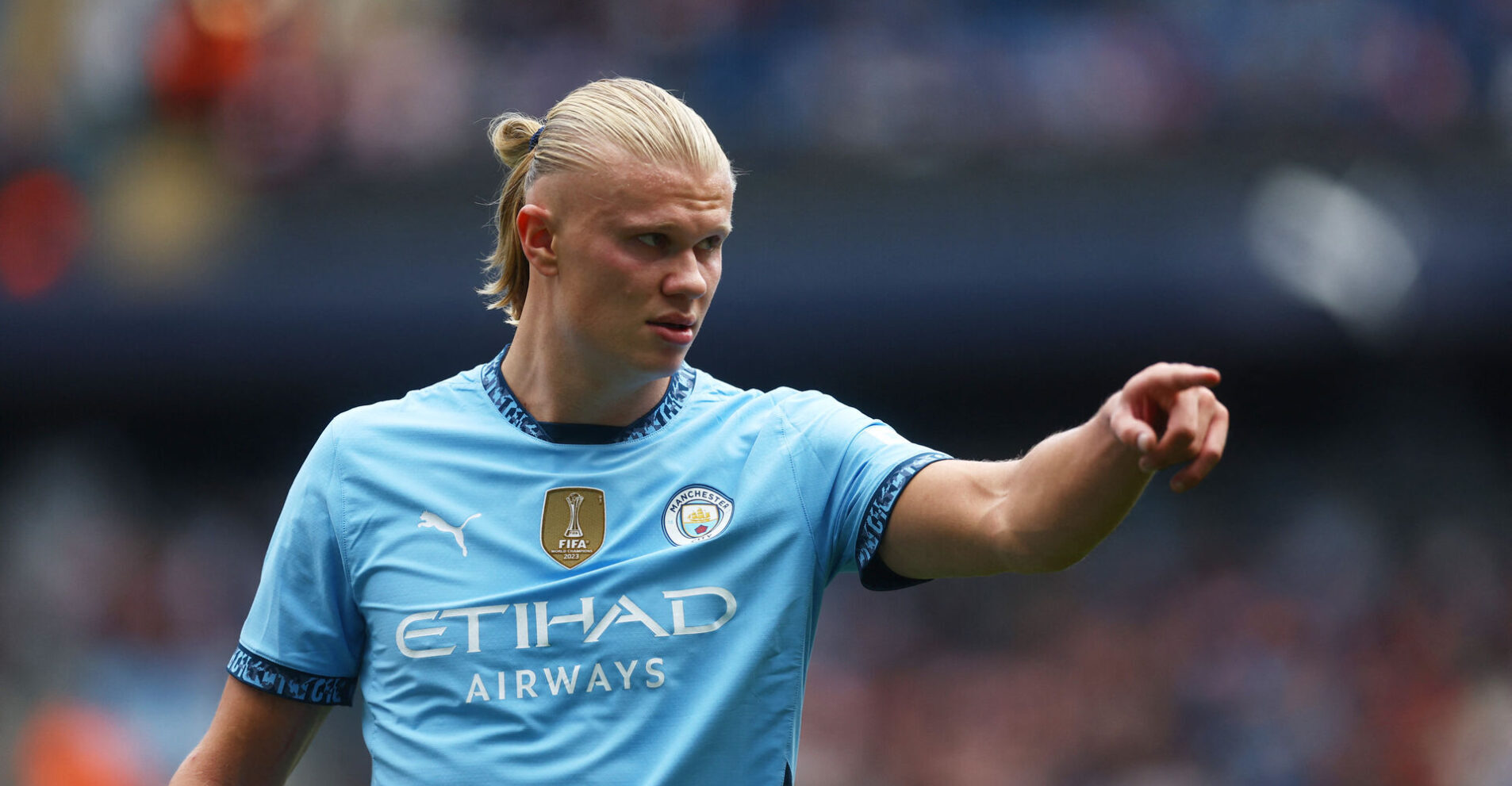 Derfor bærer Manchester City sørgebind