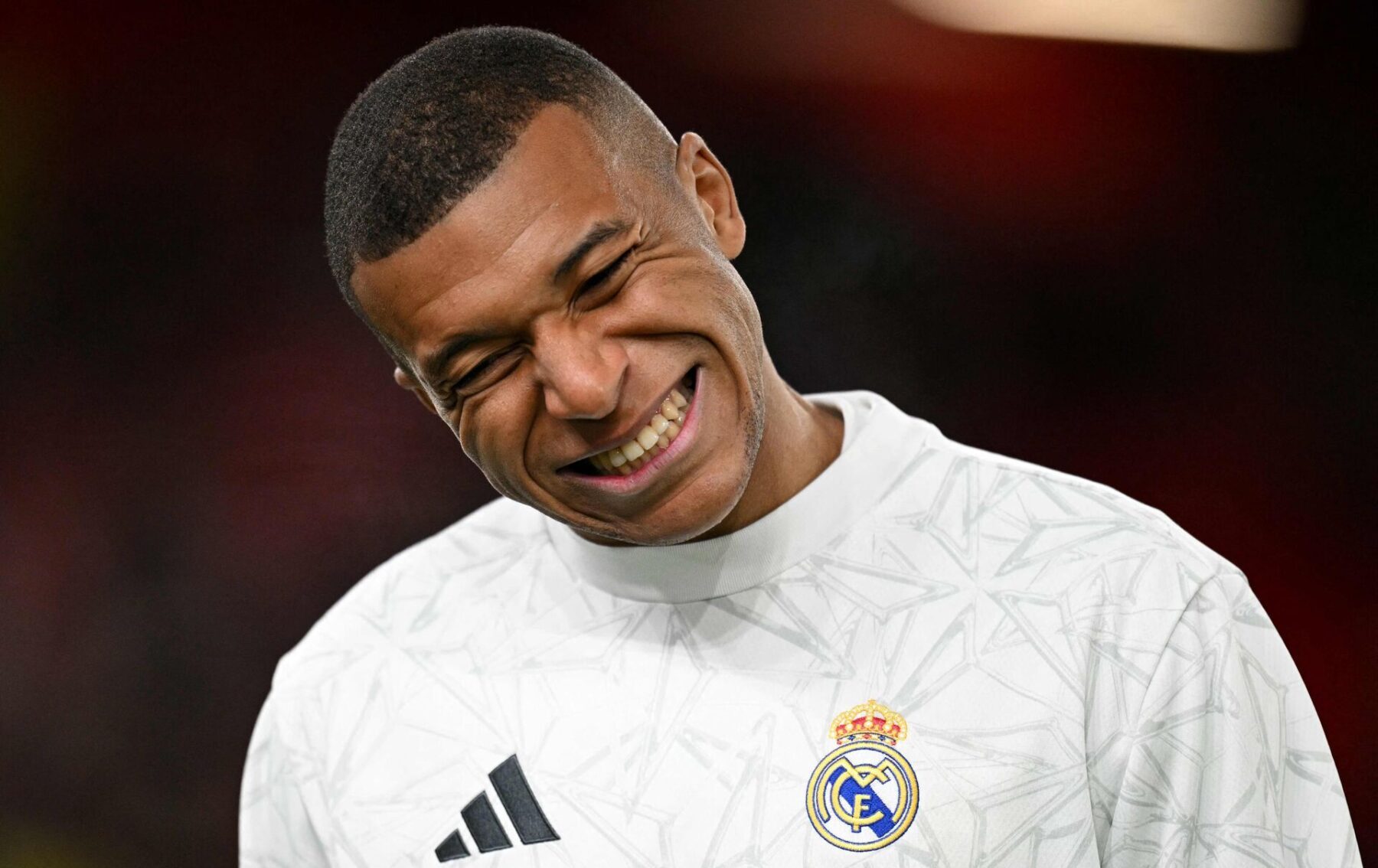 - Jude Bellingham ignorerer ham, og han har ingen venner