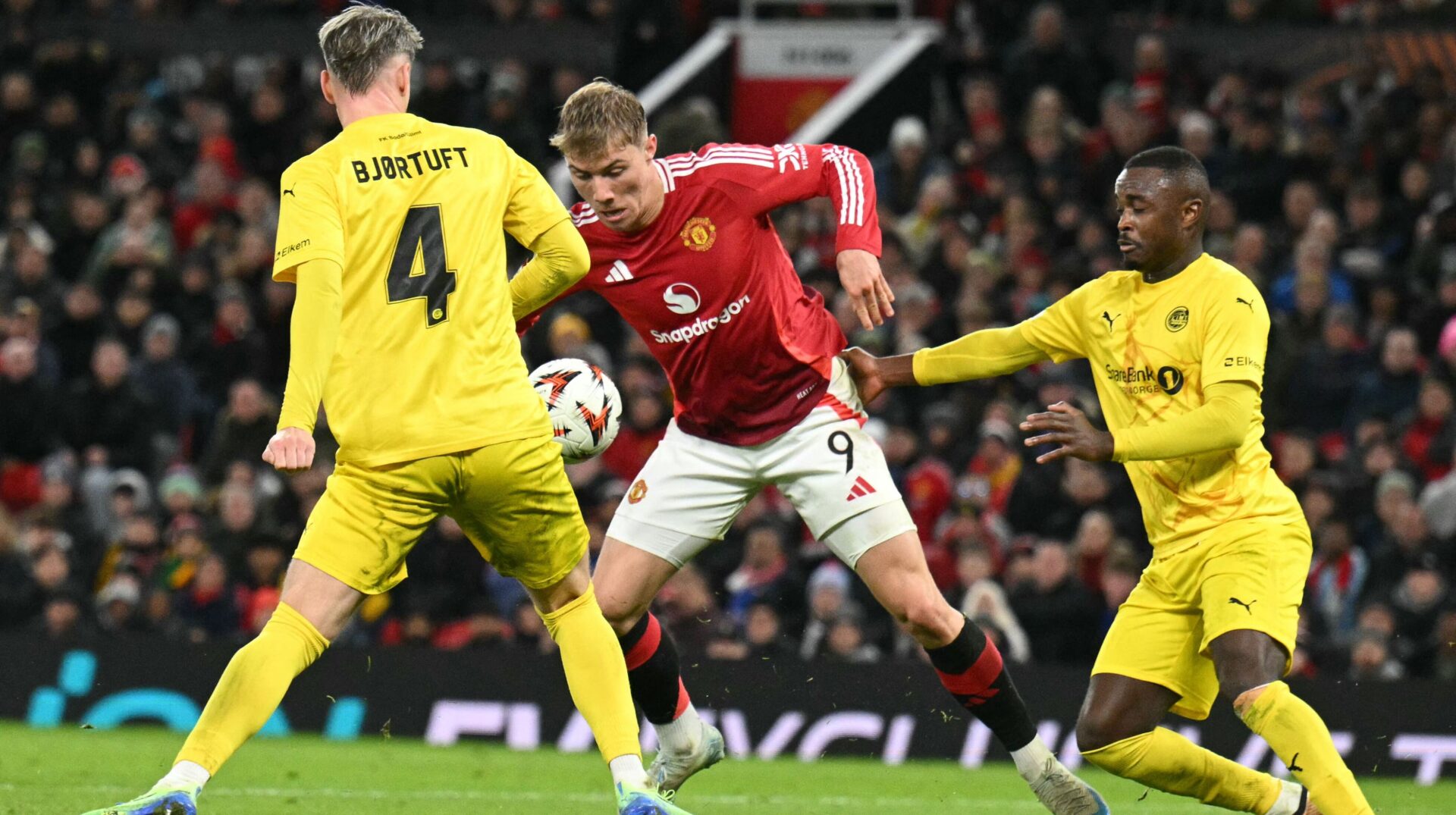 Derfor var Højlund bænket for Manchester United