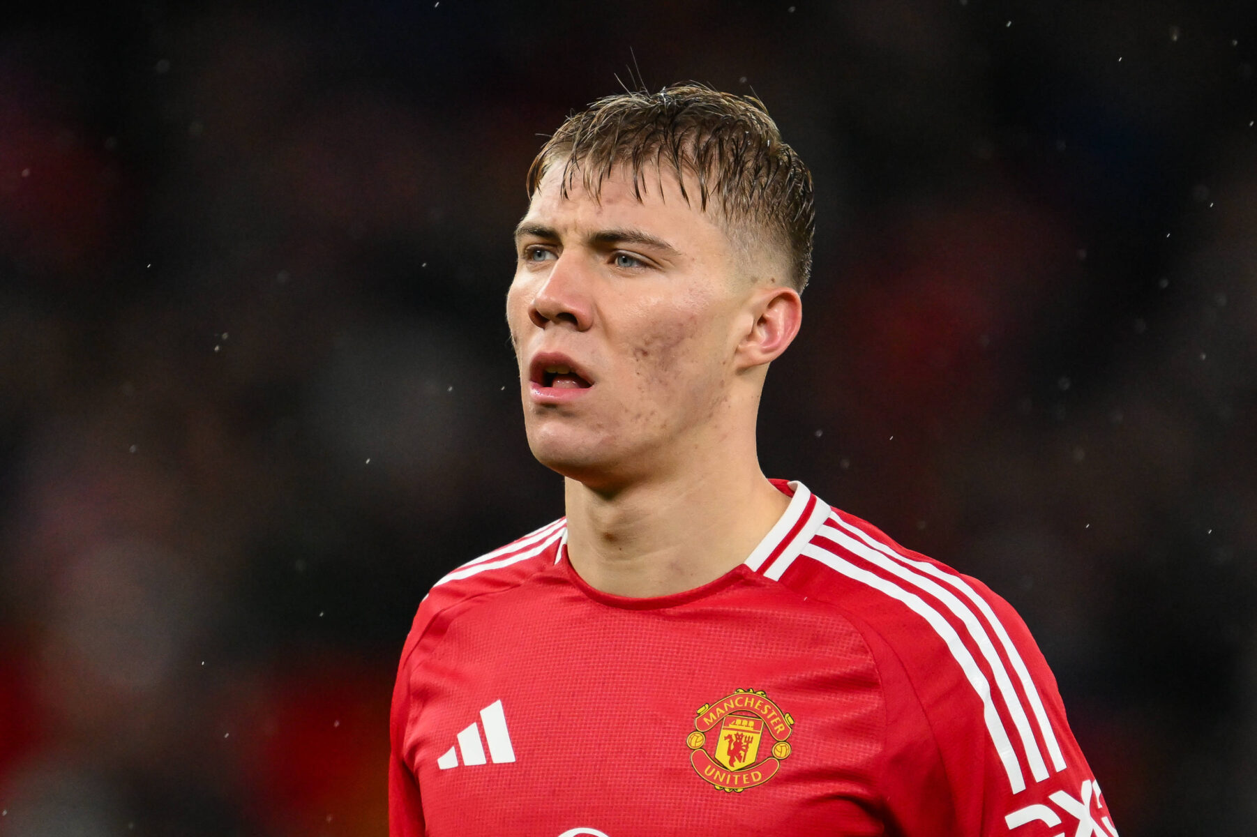 Højlund bryder tavsheden – nu svarer han på United-fremtiden