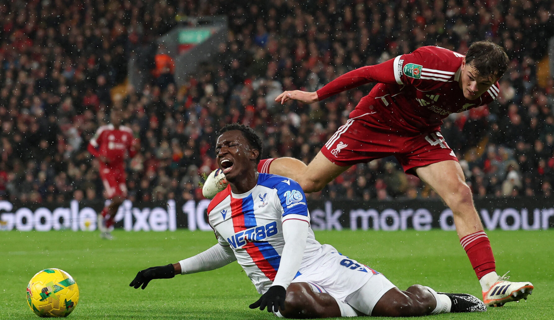Liverpool-spiller fik comeback efter tre år - nu får han sparket igen