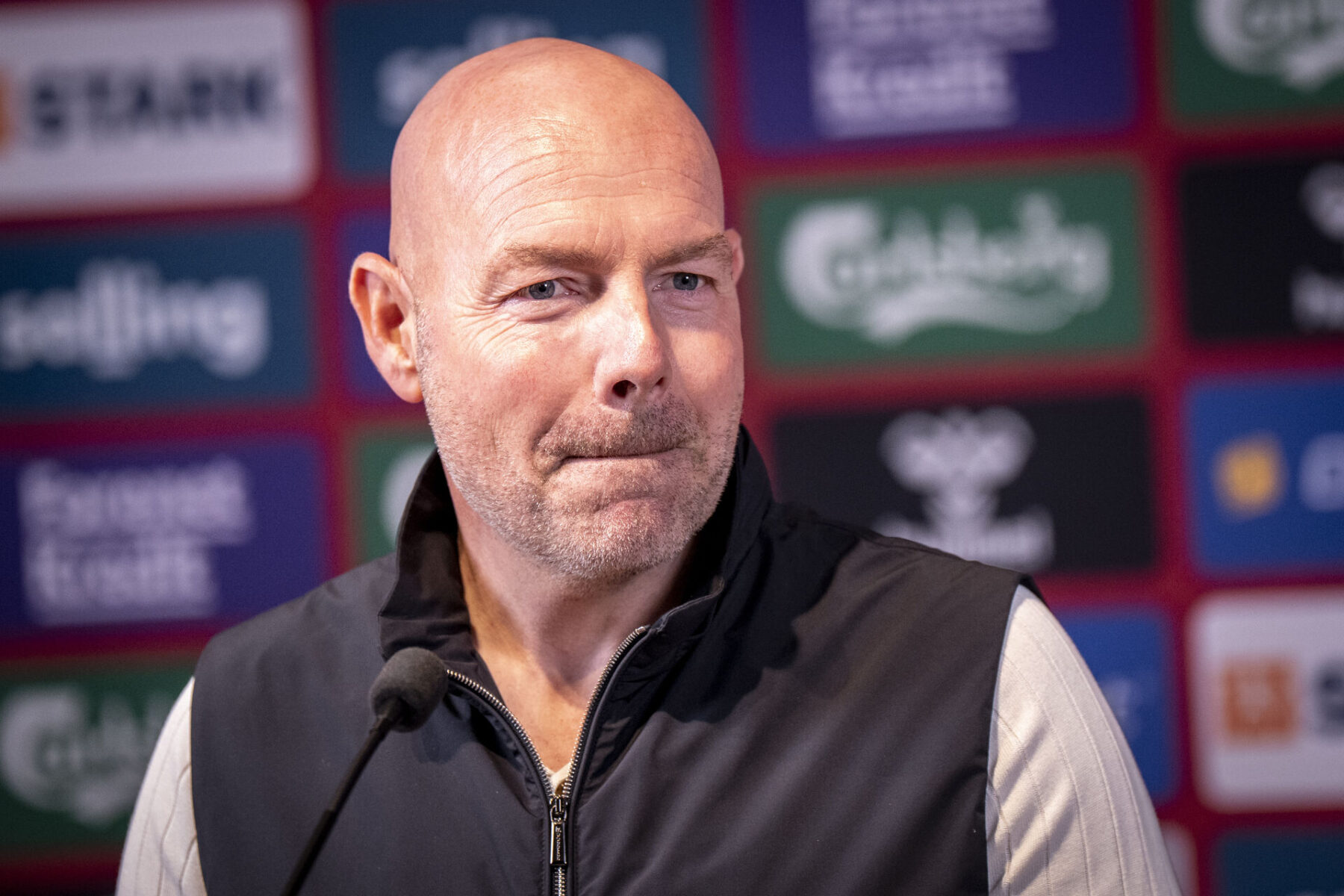 Brian Riemer forholder sig til trist problem