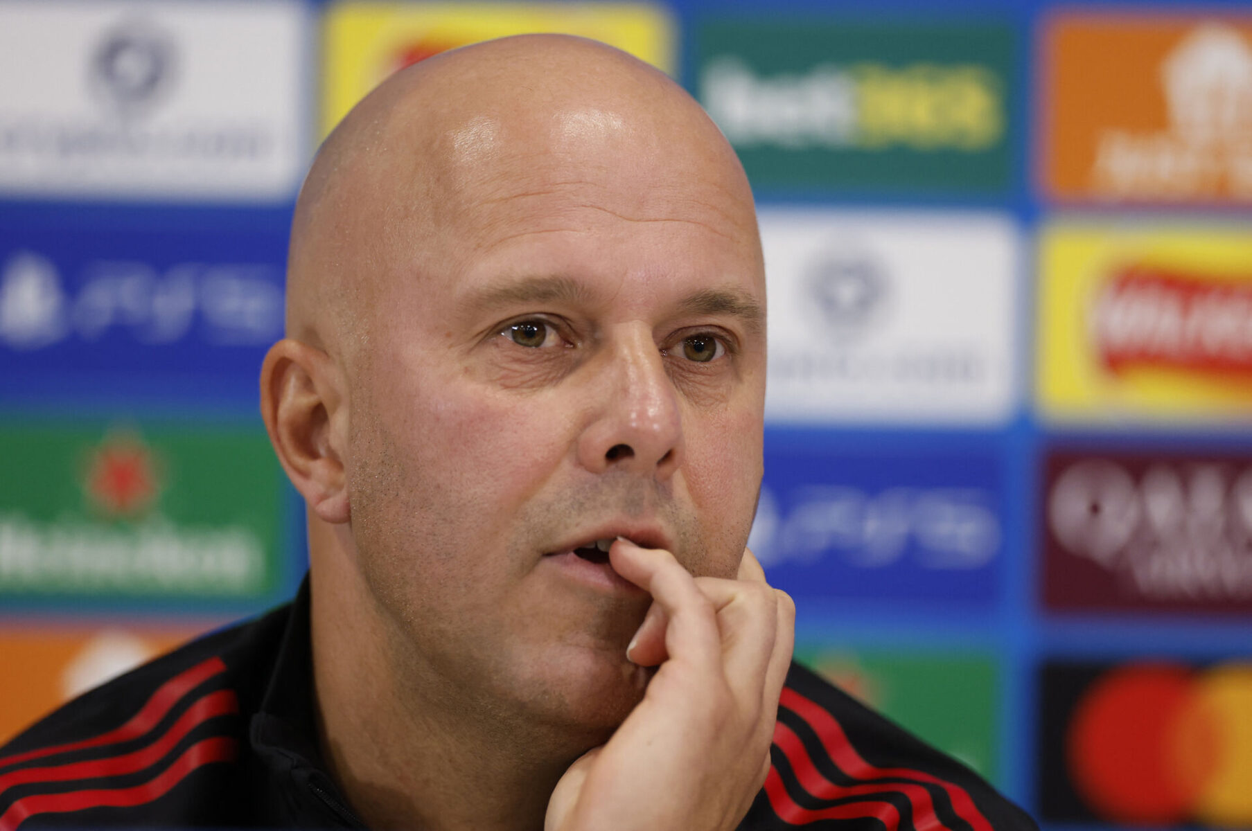 Arne Slot-bombe: Fyring kan ske i denne uge