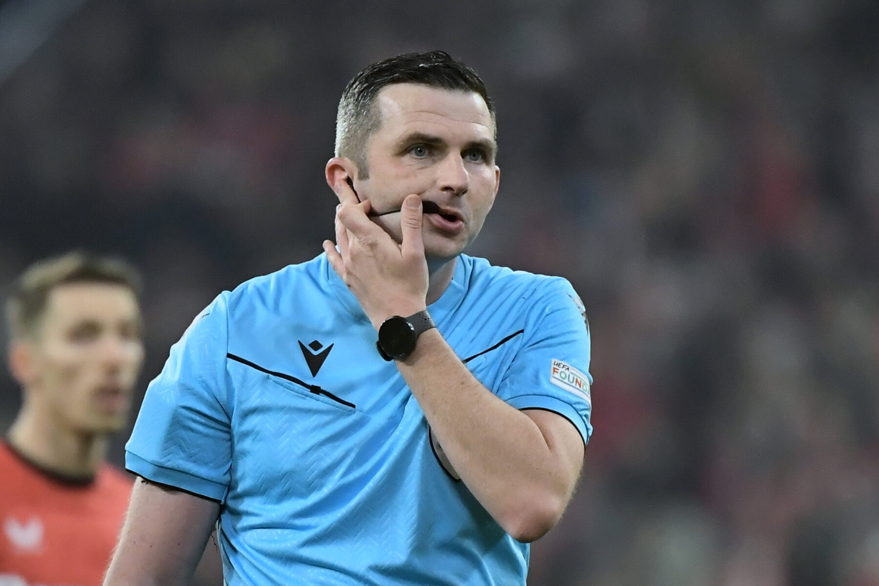 Efter stor VAR-kontrovers: Michael Oliver må ikke dømme to klubber