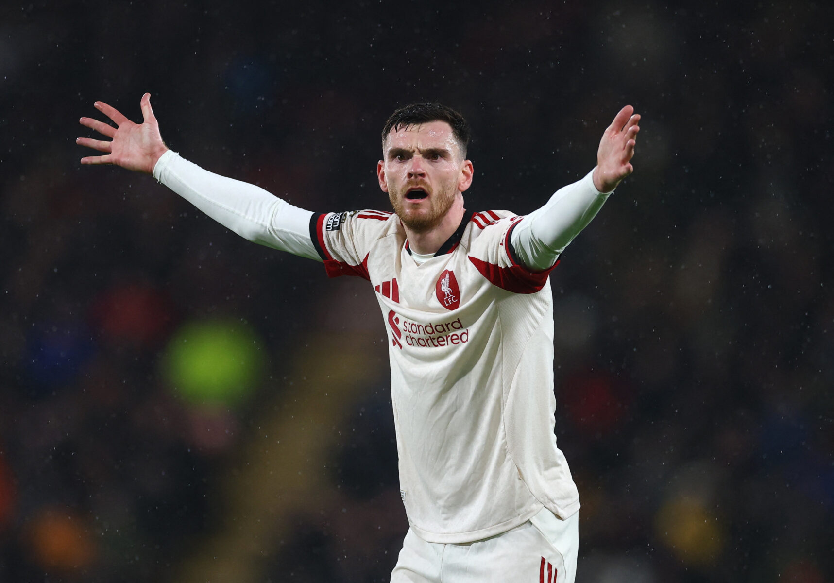 Smider bombe om Andy Robertson